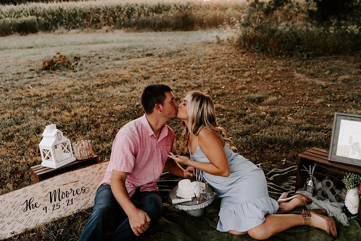 Wedding Anniversary Photo Session | The Moores - jnavisuals.com