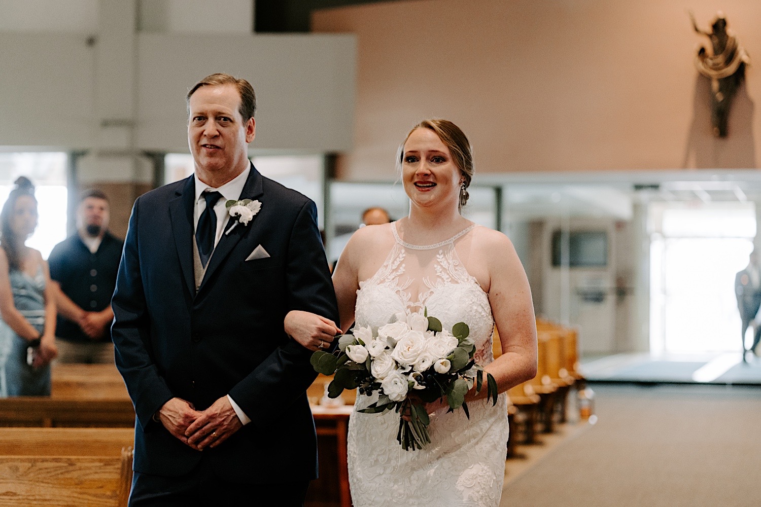 Timeless Chicago Suburbs Wedding | Emily and Juan - jnavisuals.com