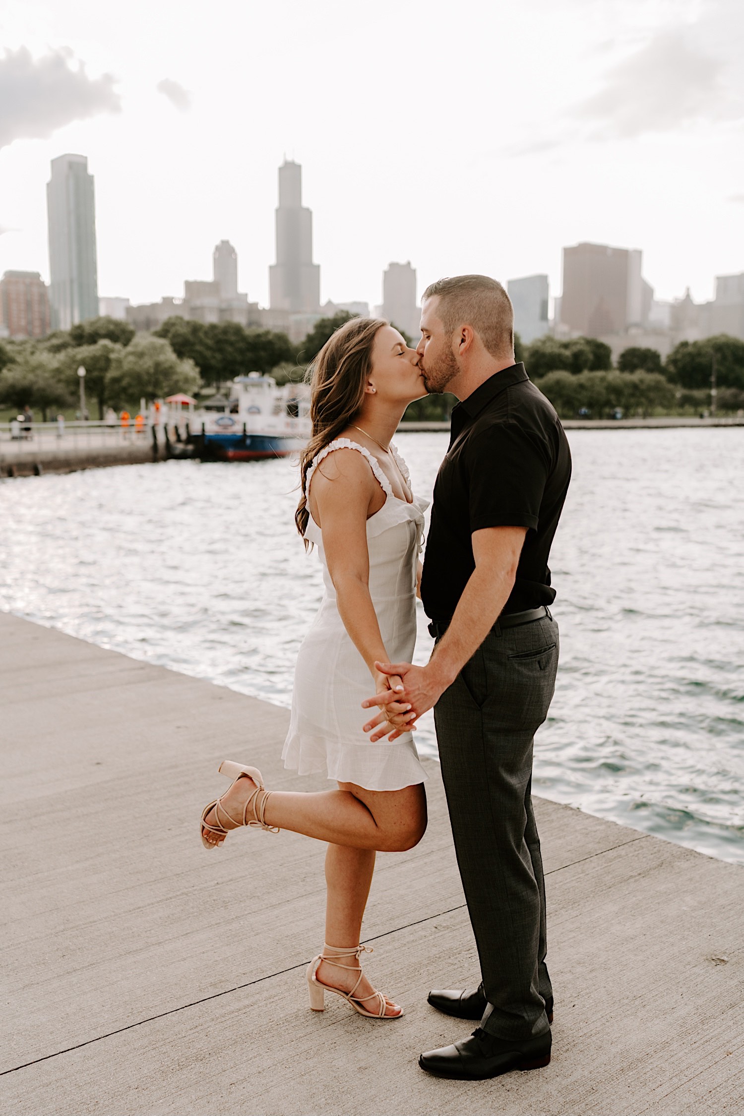 Sunset Engagement Session at Chicago's Museum Campus | Halle + Steven ...