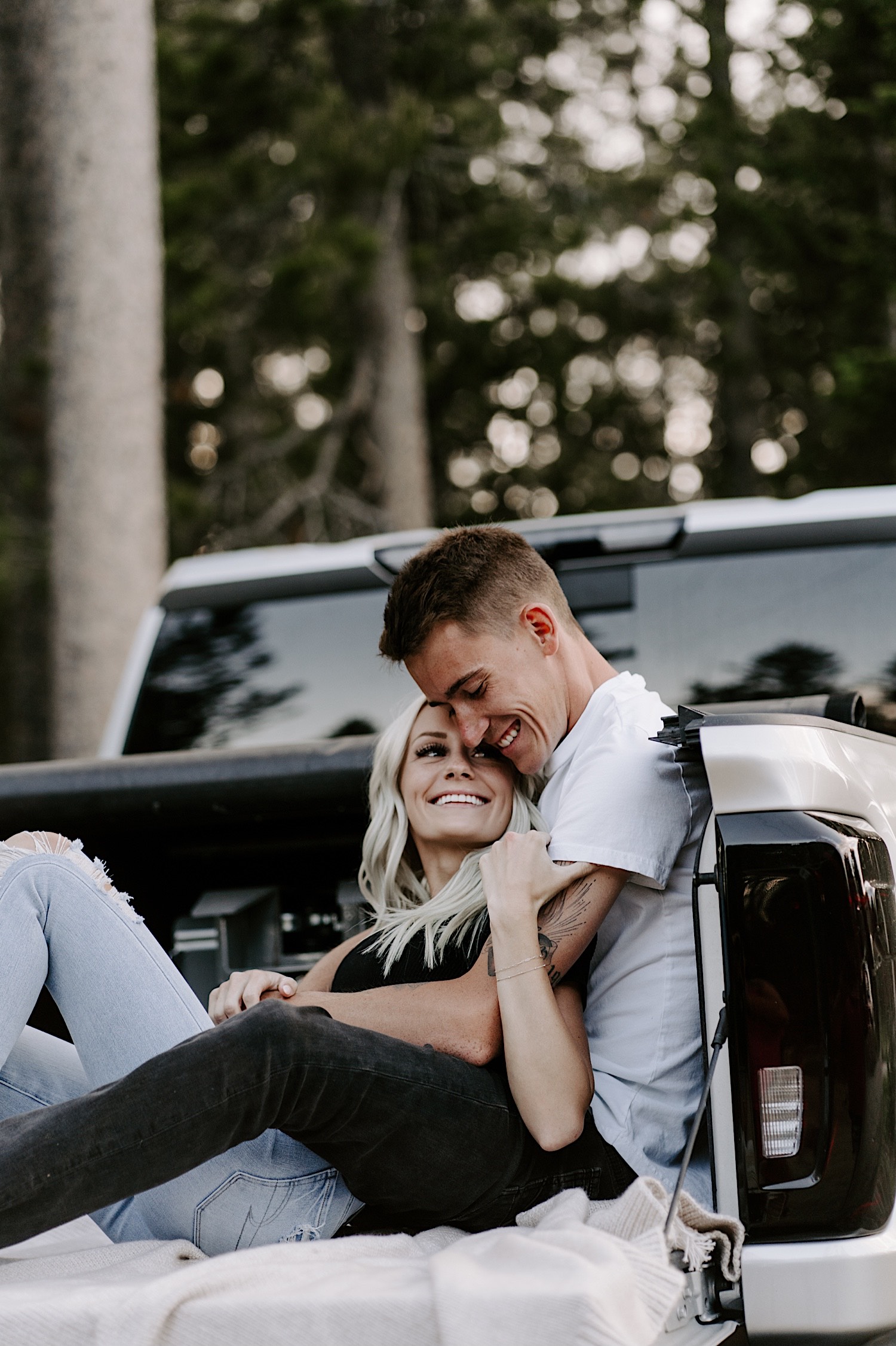 Fall Engagement Session at Busse Woods Forest Preserve | Tambree and ...