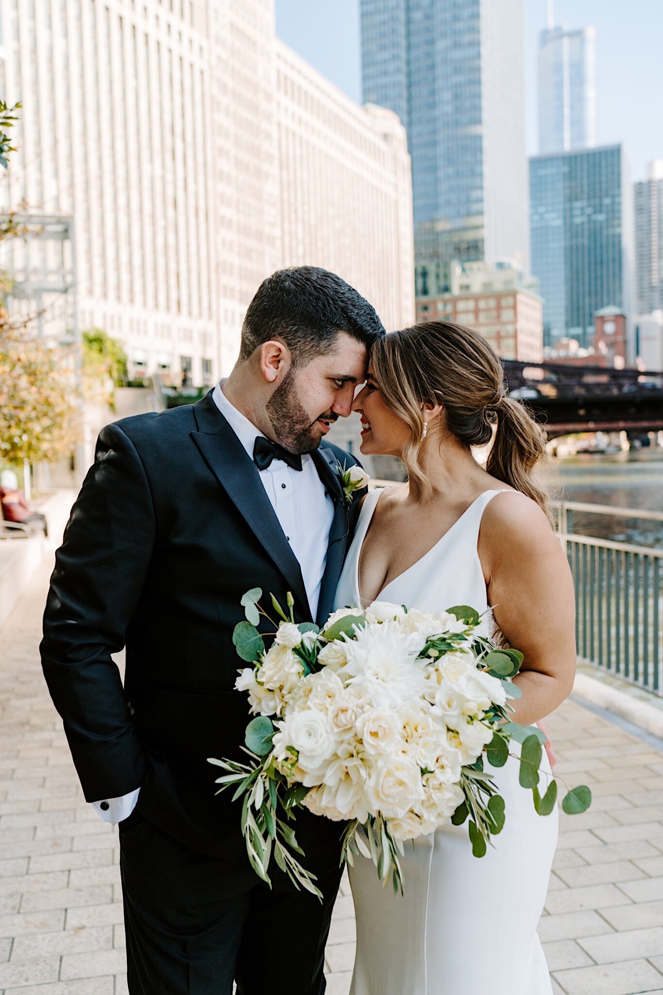 My Favorite Places to Take Wedding Portraits in Chicago - jnavisuals.com